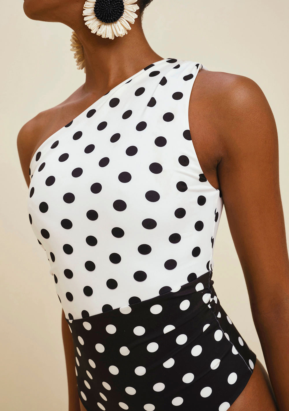 Maio Morena Rosa Ombro Só Com Recorte Preto - Privalia