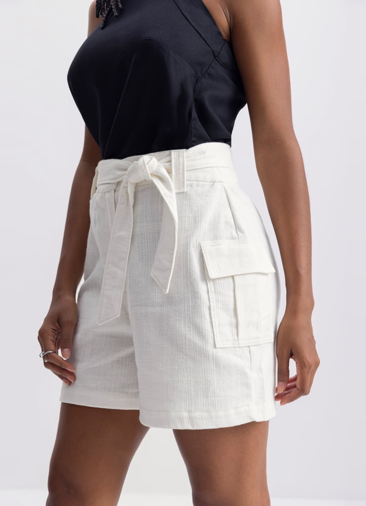 Shorts feminino com toque aveludado Essendi - Privalia
